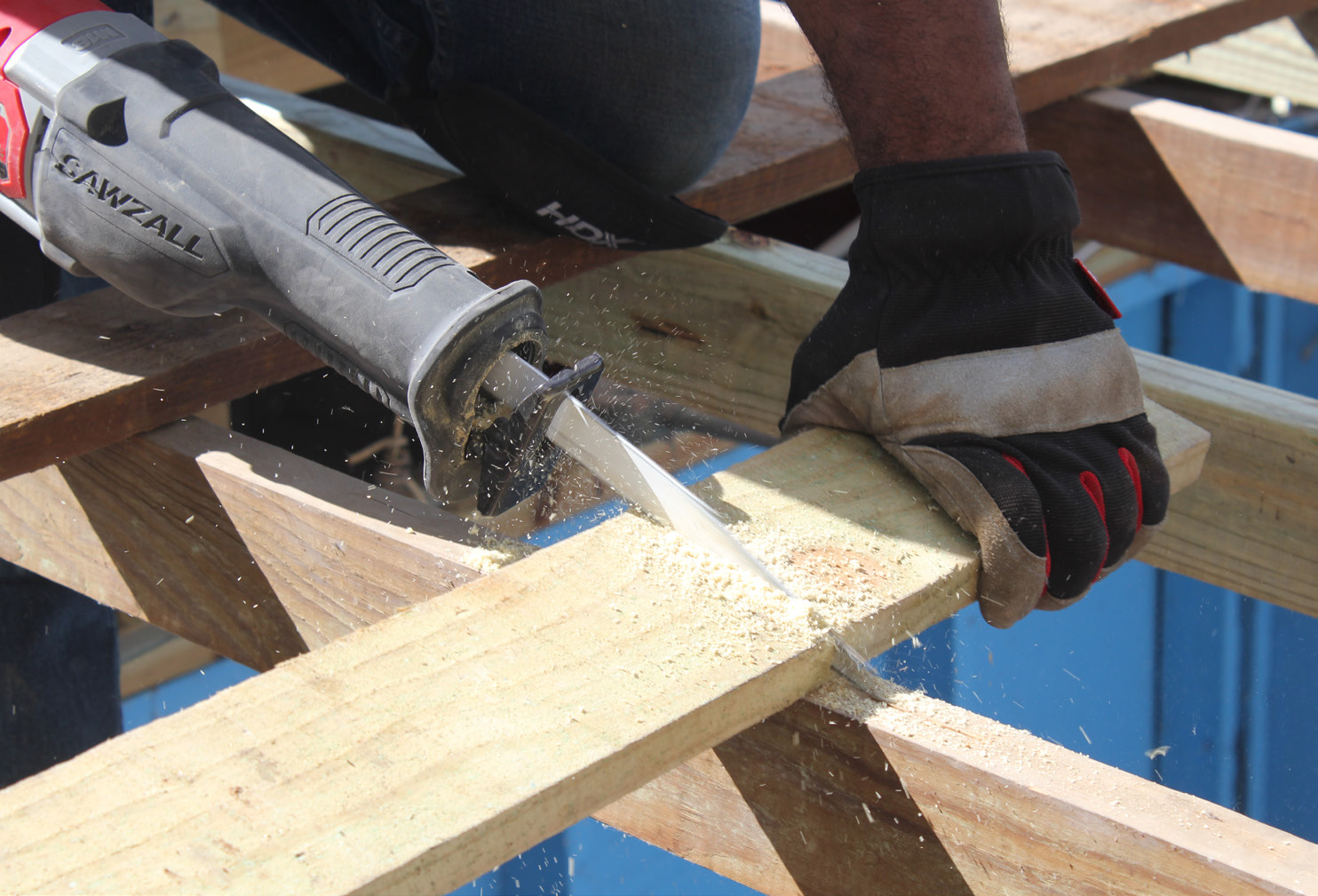 Construya Un Techo Resistente | Keep Safe